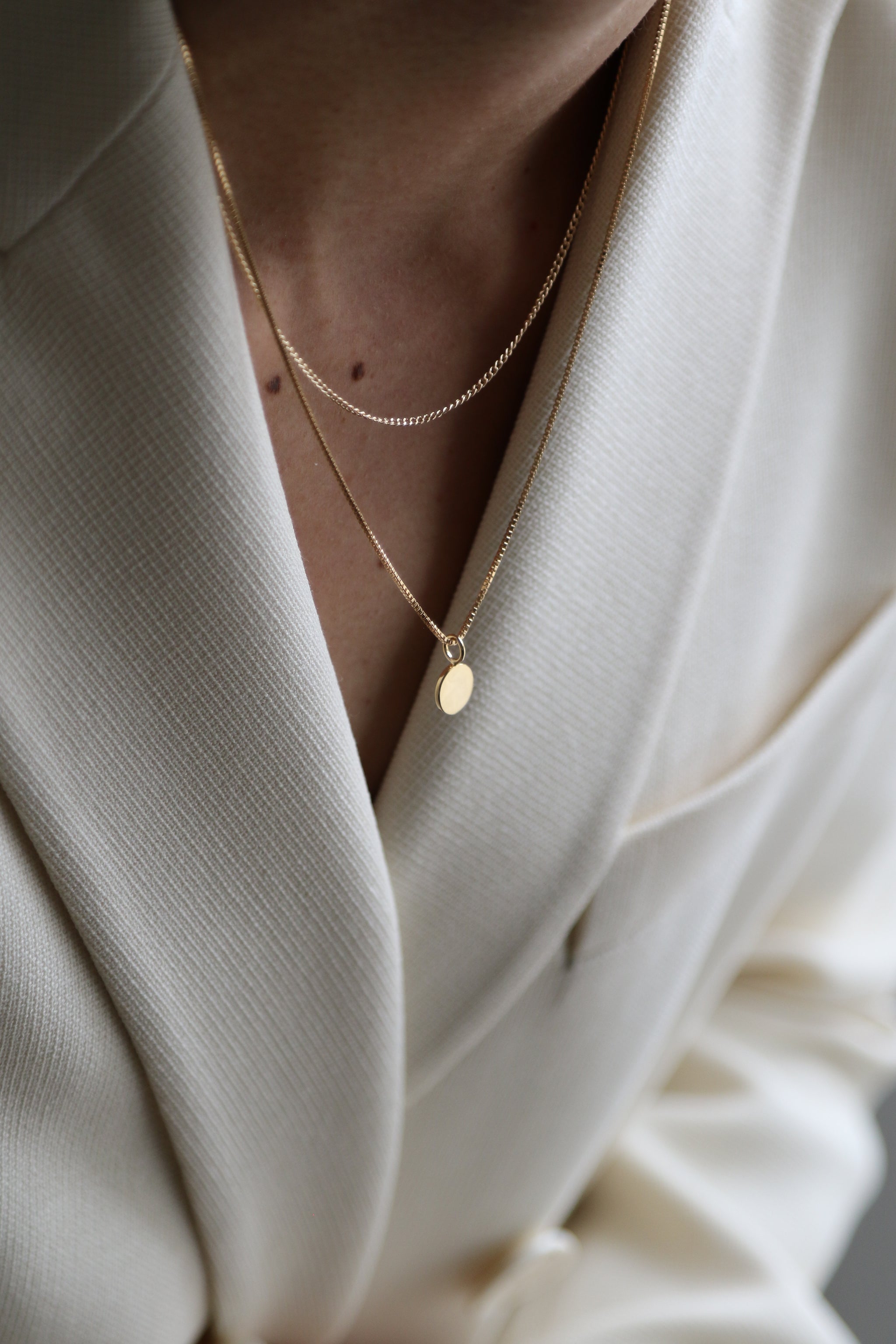 Lina Gold – Lisbeth